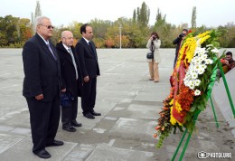 Armenia Visiting Turkish Intellectual Receives Memorial Medal - Gagrule.net